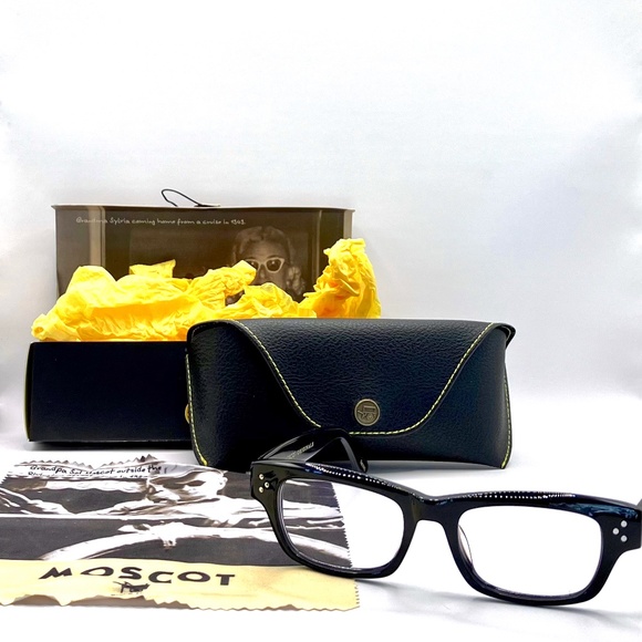 MOSCOT | Accessories | Moscot Hyman Black | Poshmark